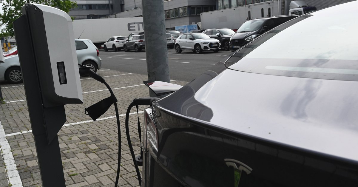Tesla: Destination Charger – was ist das & wie kann man es nutzen?