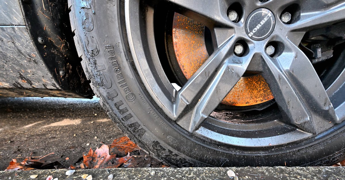 Experten sprechen Klartext: Müssen E‑Auto-Fahrer Rost fürchten?