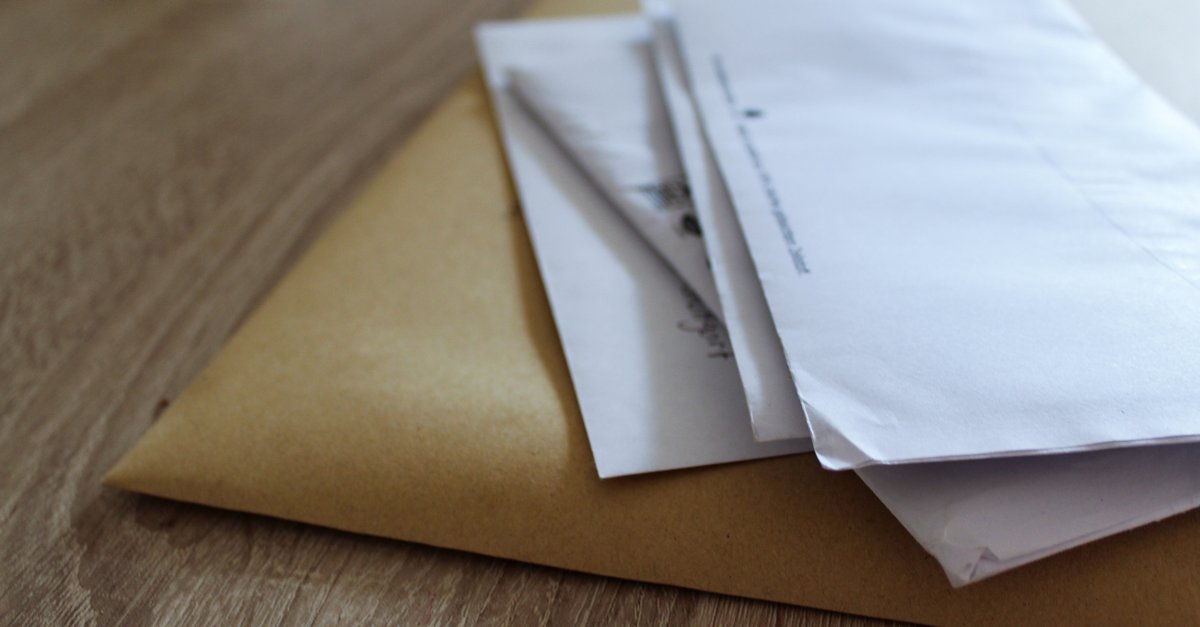 Briefumschlag beschriften: Empfänger & Absender einfügen