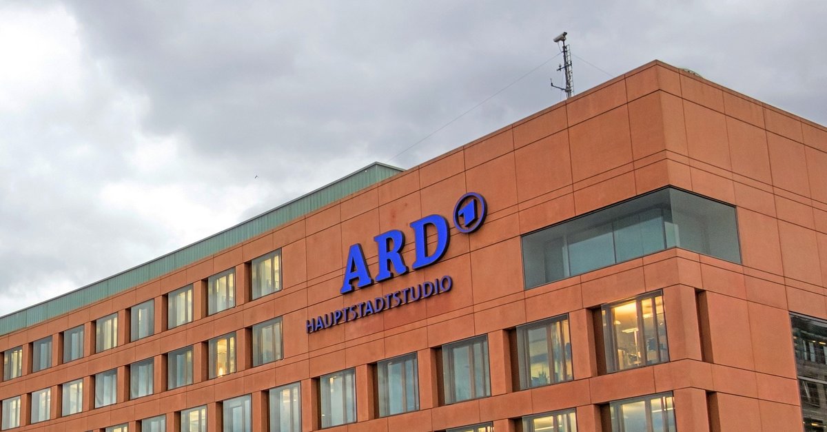 ARD und ZDF vereinen und Geld sparen: WDR-Chef spricht Klartext ARD und ZDF vereinen und Geld sparen: WDR-Chef spricht Klartext