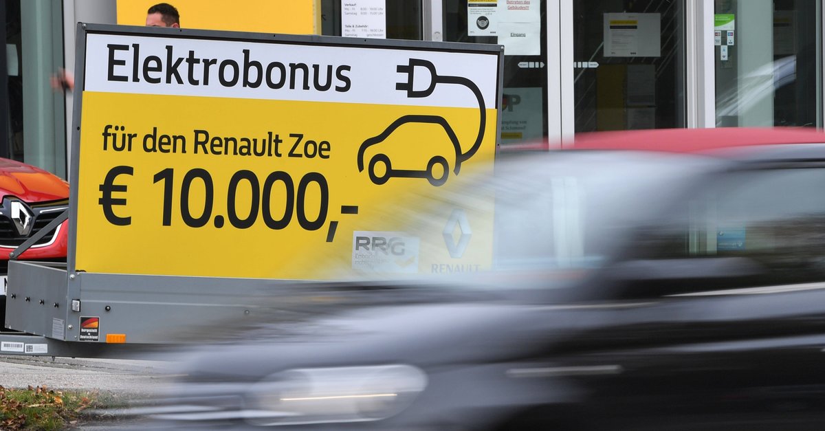 E-Autos bald günstiger: Experten sehen klaren Trend E-Autos bald günstiger: Experten sehen klaren Trend