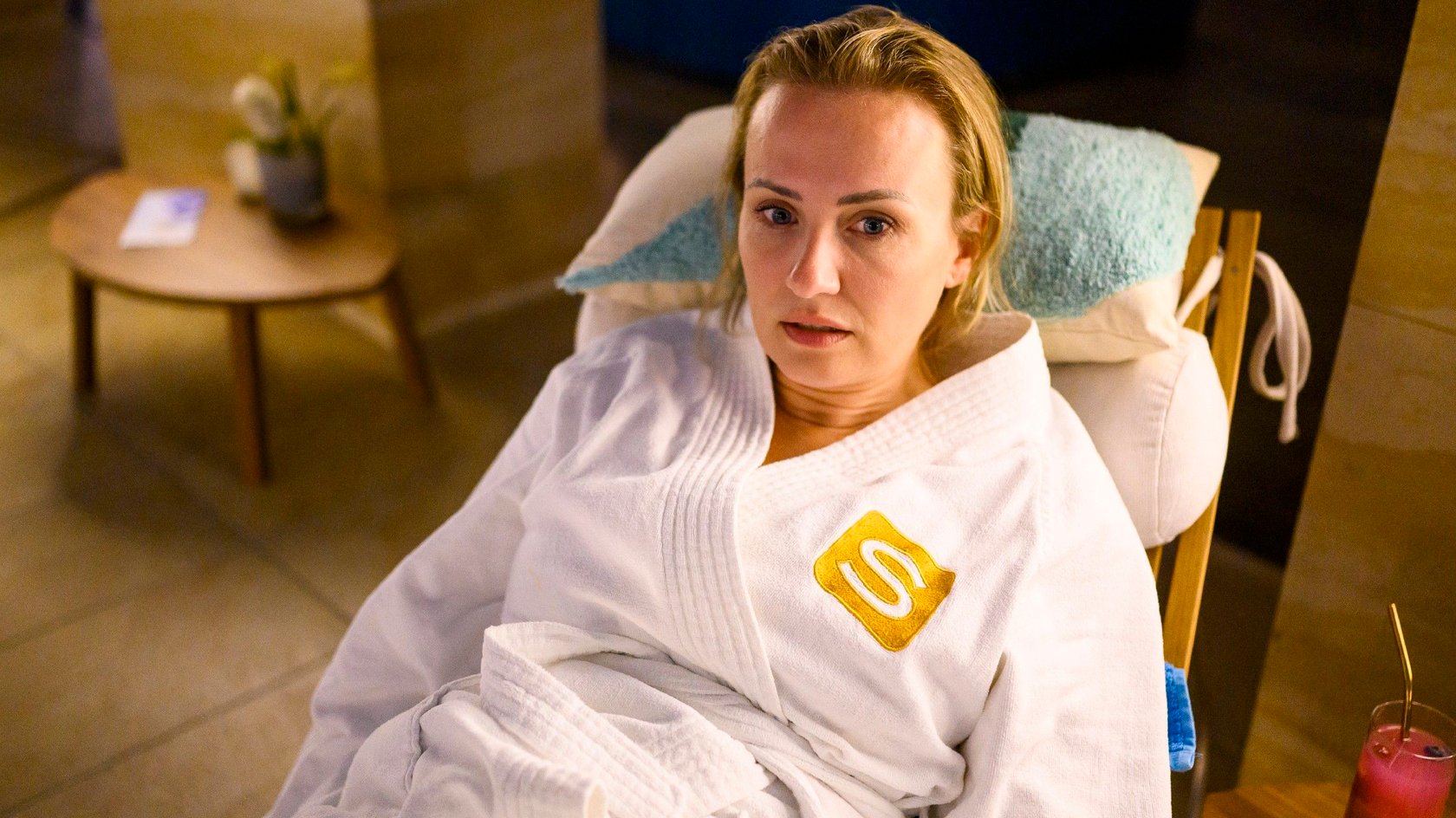 AWZ: Isabelle deckt Kilians Erpressung auf ‒ und fürchtet plötzlich um ...