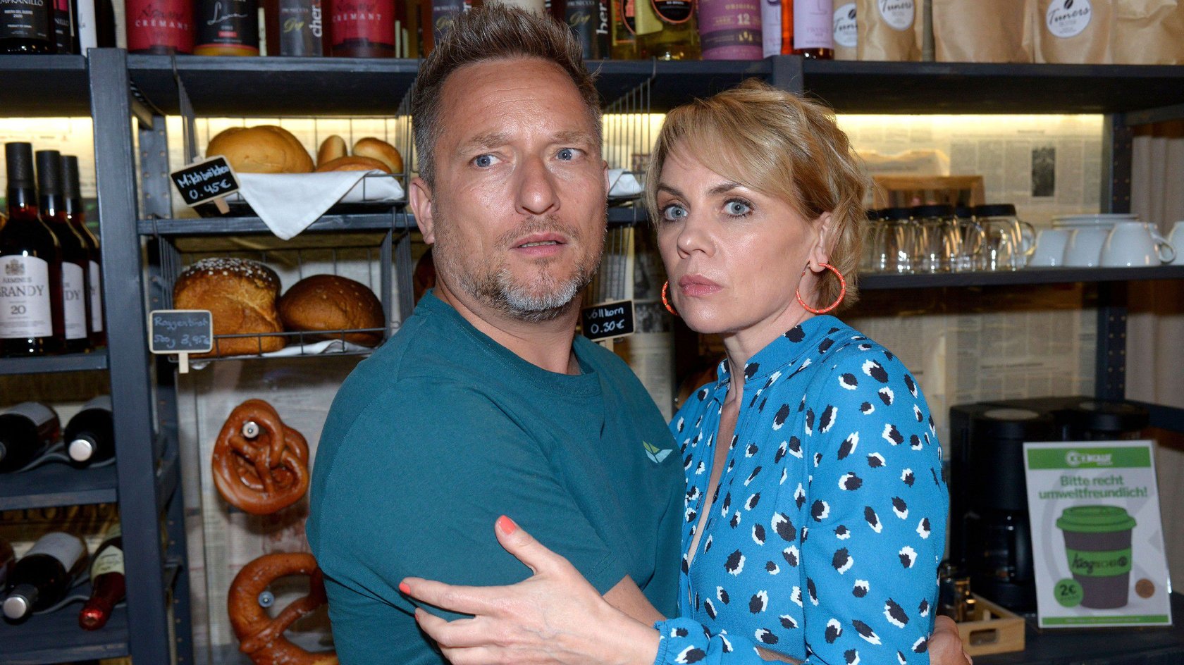 GZSZ: Aus Wut auf John und Laura – Zoe will beim großen Wiedersehen ...